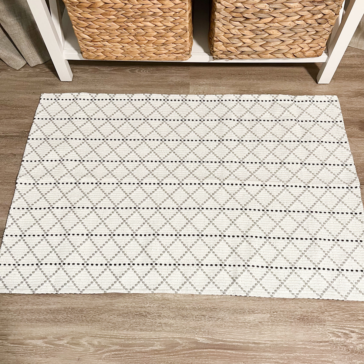 Modern Farmhouse Rug- Woven Rug- Diamond Pattern – Cotton and Crate